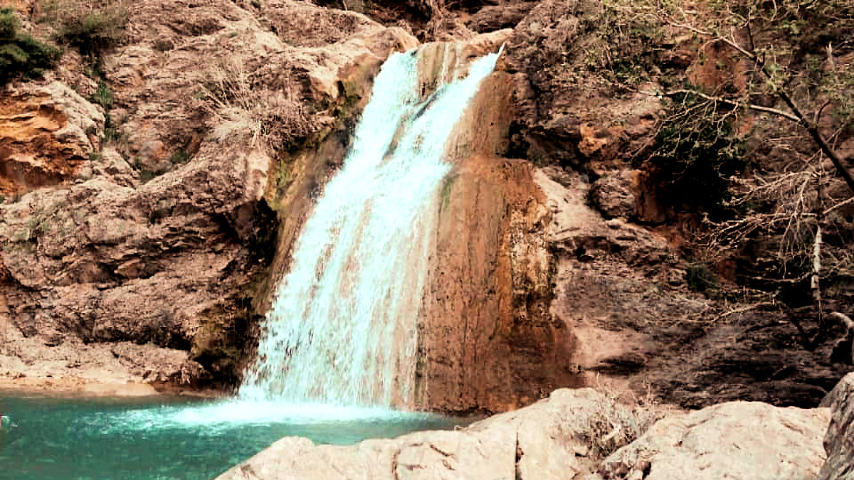 Hiking in Greece: Lepida Gorge – belleelene